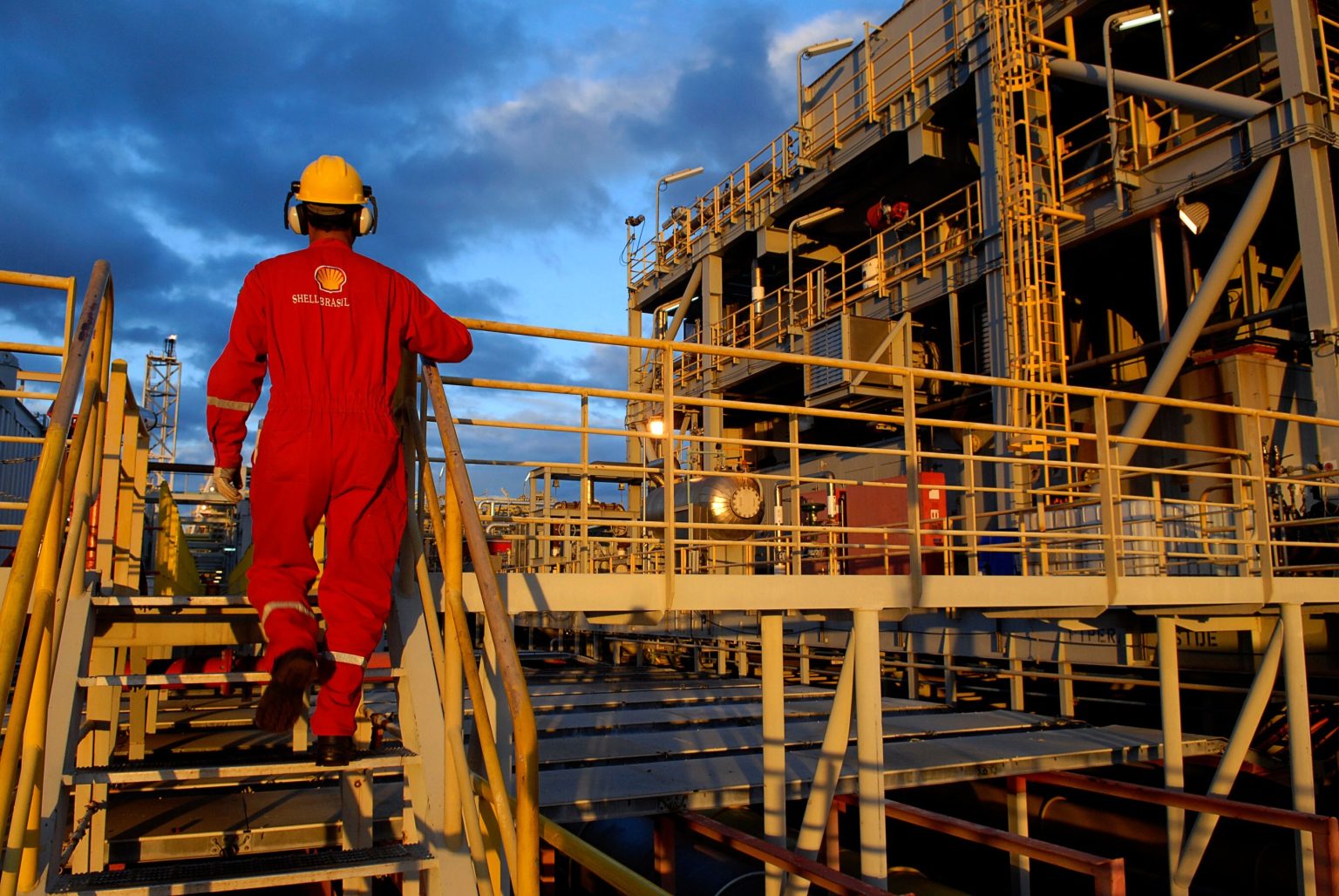 Shell Approves Deep-Water Oil Project in Brazil’s Santos Basin ...